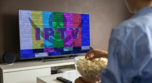 Dois Homens são condenados a 9 anos de prisão por operarem IPTV pirata ...